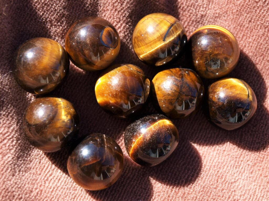 Tigerøje mini kugler - Heart of Crystals